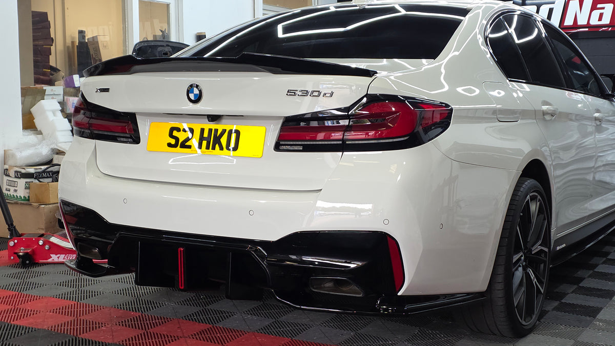 BMW 5 SERIES G30 G31 GLOSS BLACK LED DIFFUSER WITH REAR SPATS – ModNations